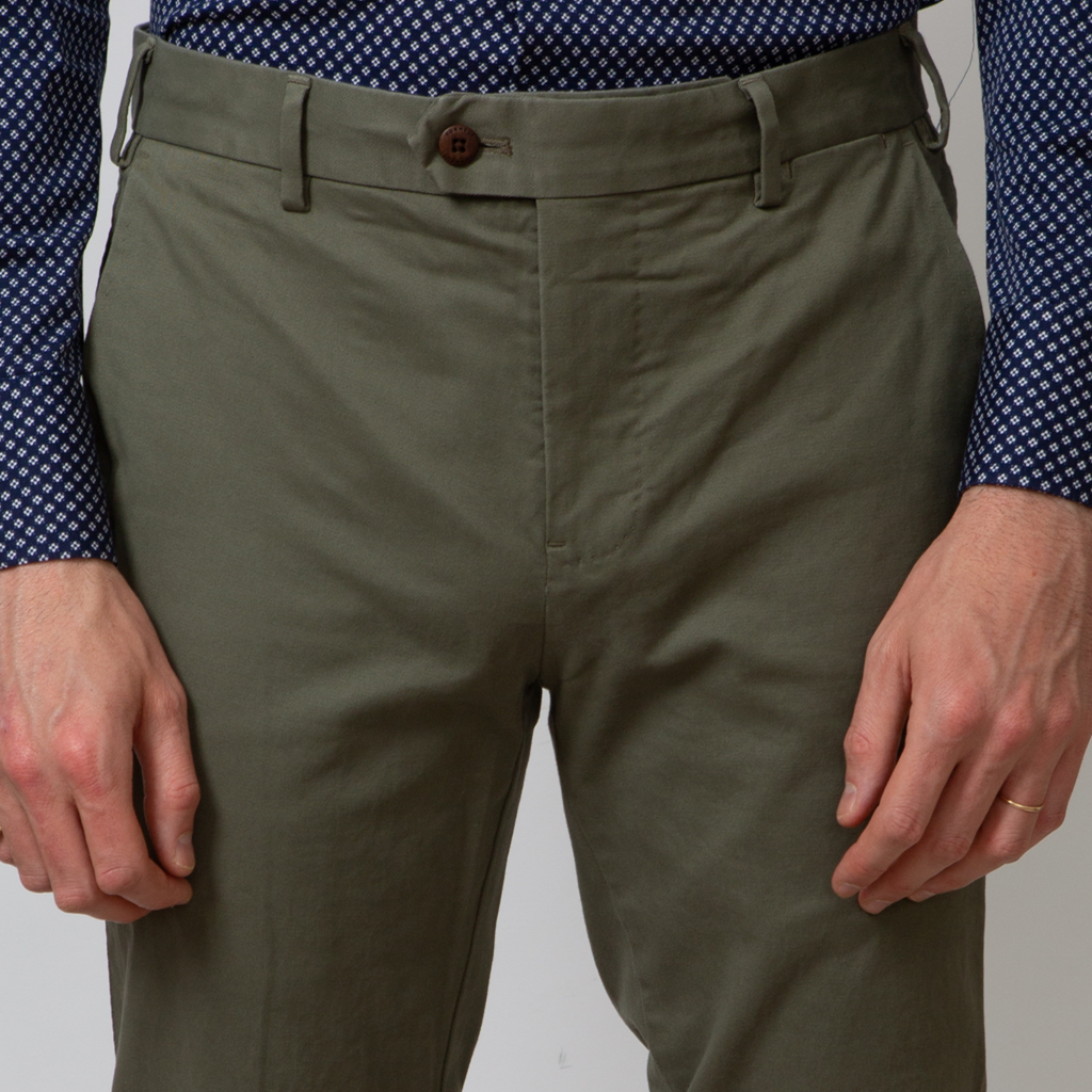 The Medium Weight Chino in Olive – Decent Apparel